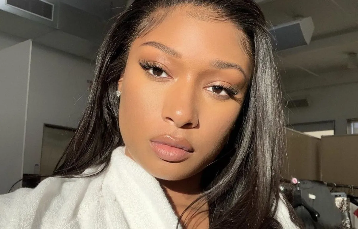 Megan Thee Stallion doneert groot geldbedrag aan uitvaart van overleden fan