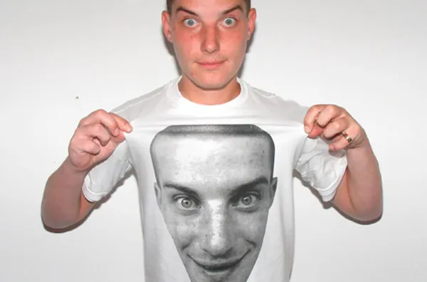 Steen doneert 10 euro aan KWF voor elke keer dat hij kanker zegt in ...