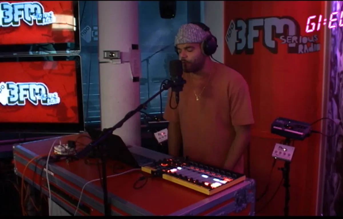 Sef was te gast bij Giel en deed live 2 tracks van zijn album