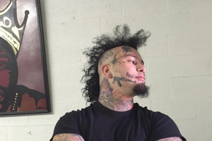 Stitches zegt dat hij Kanye West knockout wil slaan voor Taylor Swift