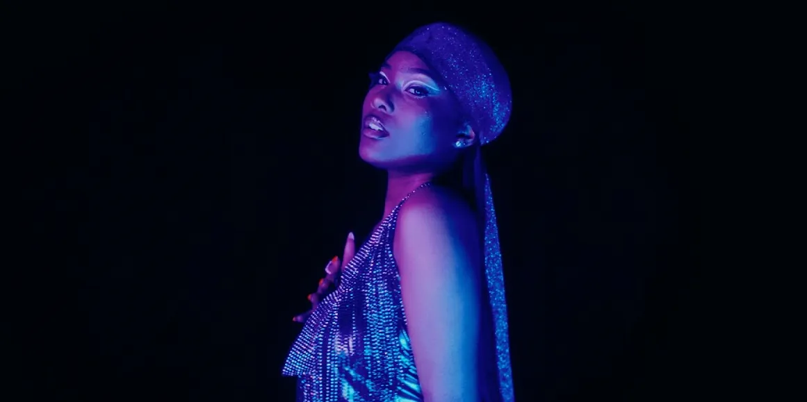 Zulema maakt Top Notch debuut met Laat Me Niet Los video