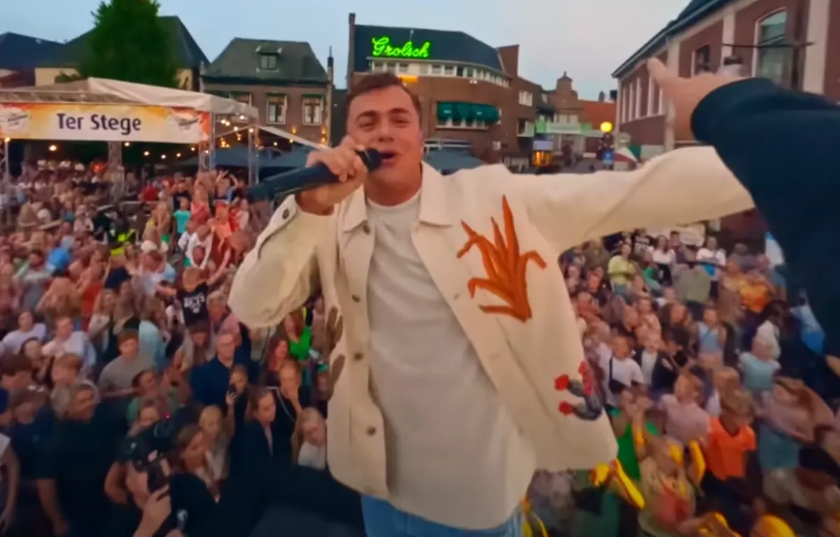 Flemming stopt show nadat 8-jarig jongetje een blik bier tegen zijn ...