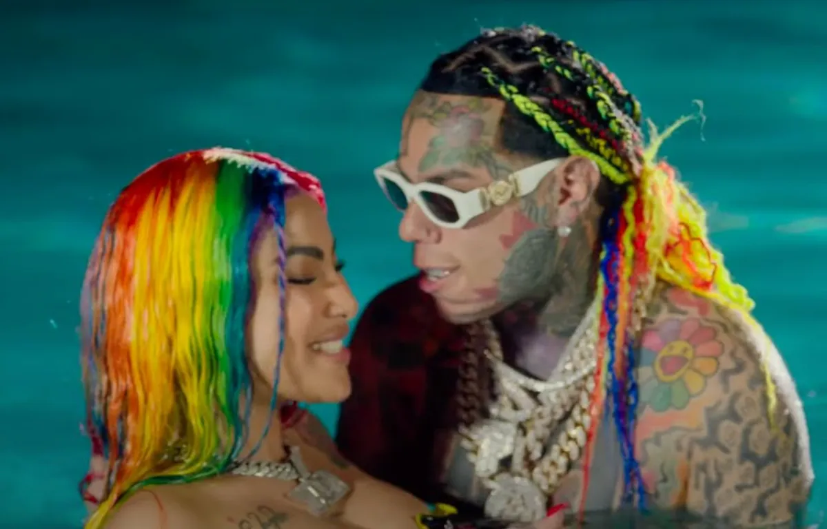 6ix9ine showt beelden van vriendin die hem mishandelt en bedreigt met ...