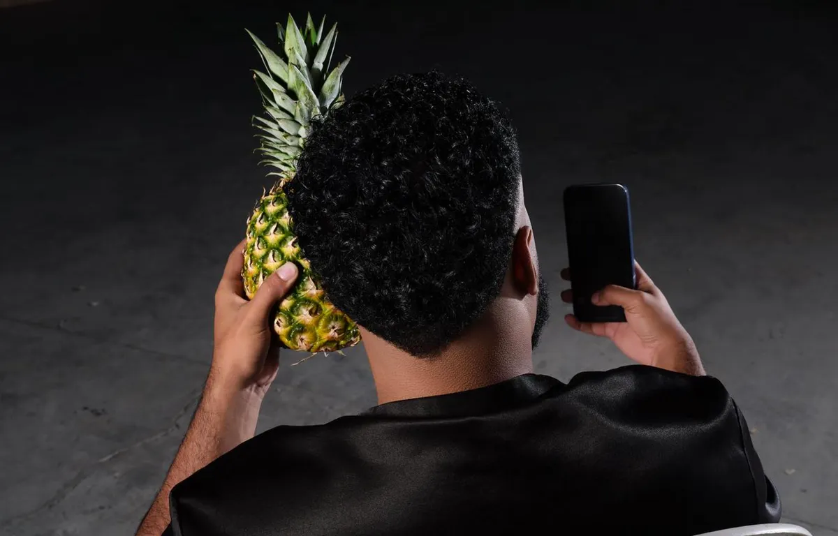 Mula B vindt nieuw genre met Narcopop album