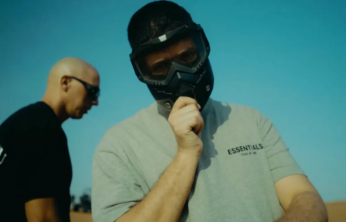 Glades reist af naar Dubai voor video 'Werkpaarden' met Lijpe, Boef en ...