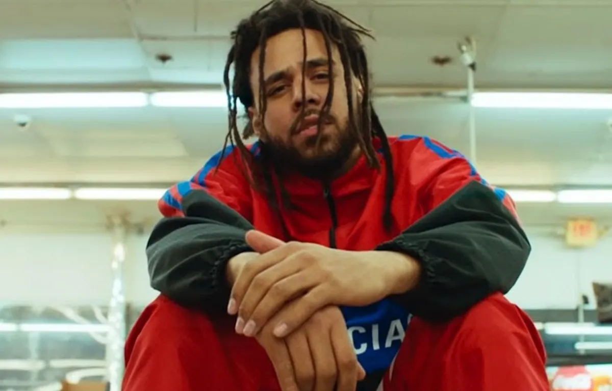 J. Cole maakt zich op voor de release van The Fall Off en laat weer ...