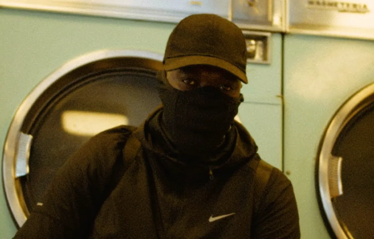 Leblanco ging naar Londen voor de video van Lego