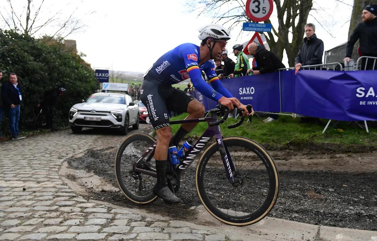 Dries De Bondt, Gianluca Pollefliet & Sander De Pestel drei weitere ...