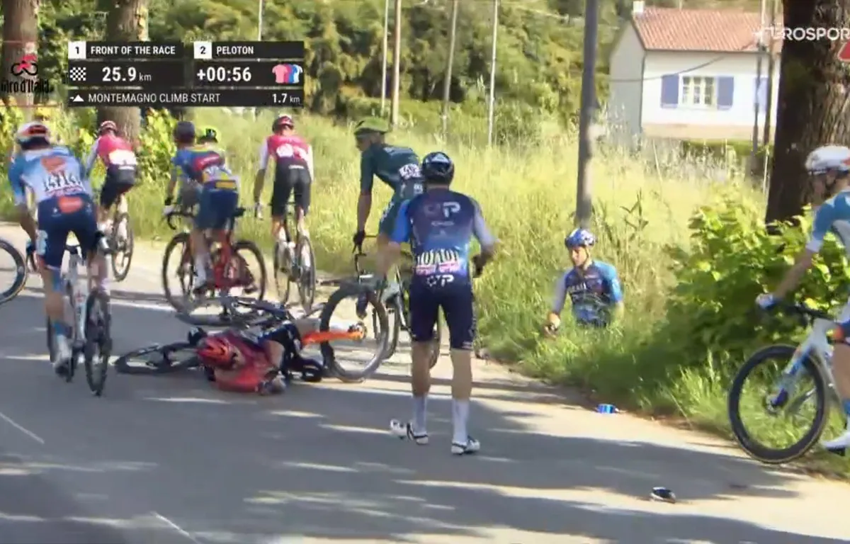 Michael Woods, Attila Valter und Tobias Foss in weiteren Sturz beim ...