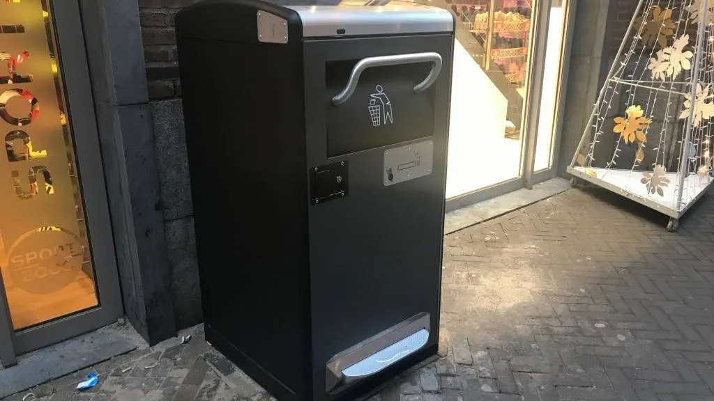 Bigbelly afvalbakken in de binnenstad