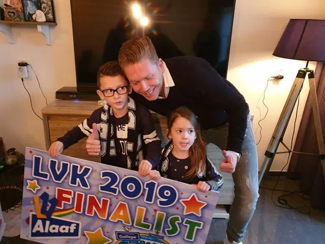 Roy Selder in de finale van het LVK met – Vastelaovend Onversjlaonbaar