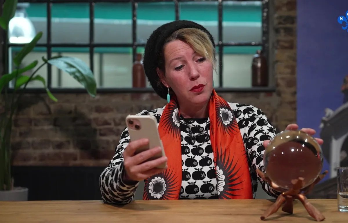 De Kosmos van Danny Danker: Soms noem je het dan maar toeval