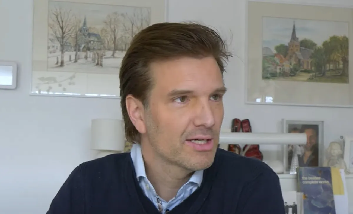 Dit is het echte verhaal waarom Bas Muijs gegijzeld werd