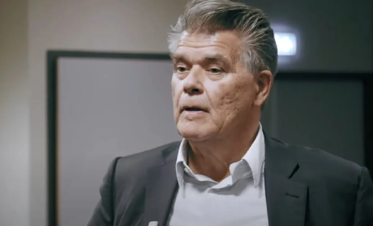 Emile Ratelband deelt vreselijk nieuws: ''Mijn zoon is al weken vermist''