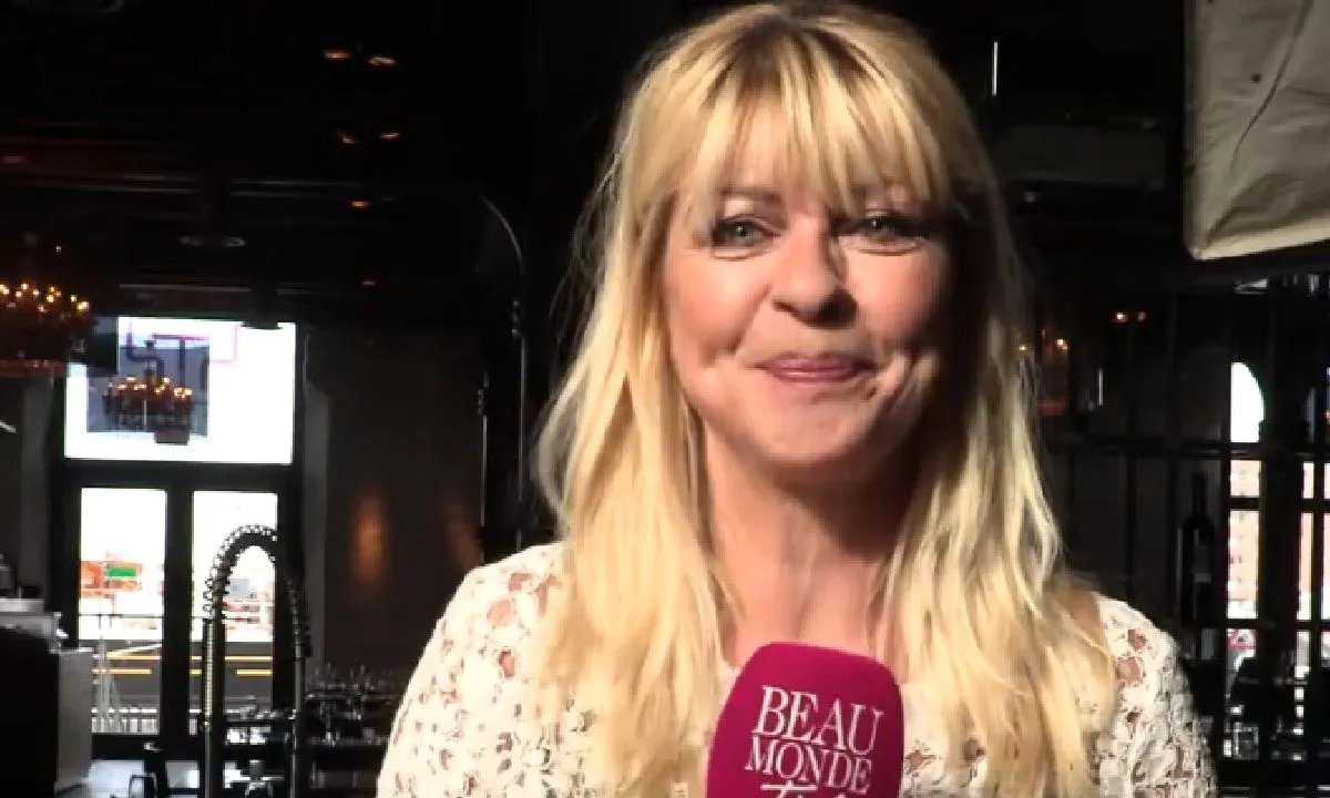 Zangeres en presentatrice Manuela Kemp (61) ligt in coma
