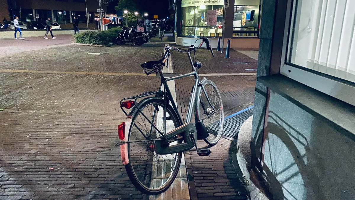 Houd de lijn vrij en geeft voorrang aan de witte stok