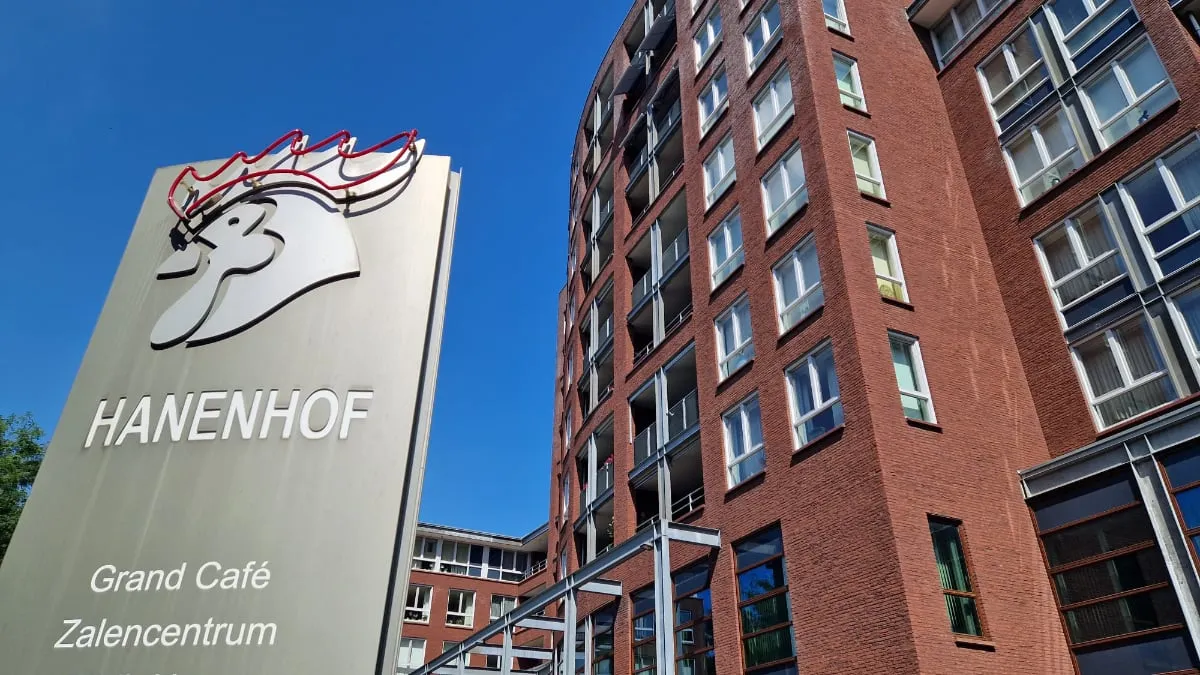 Levendige Limburgse cultuur met Dialekdaag terug in de Hanenhof