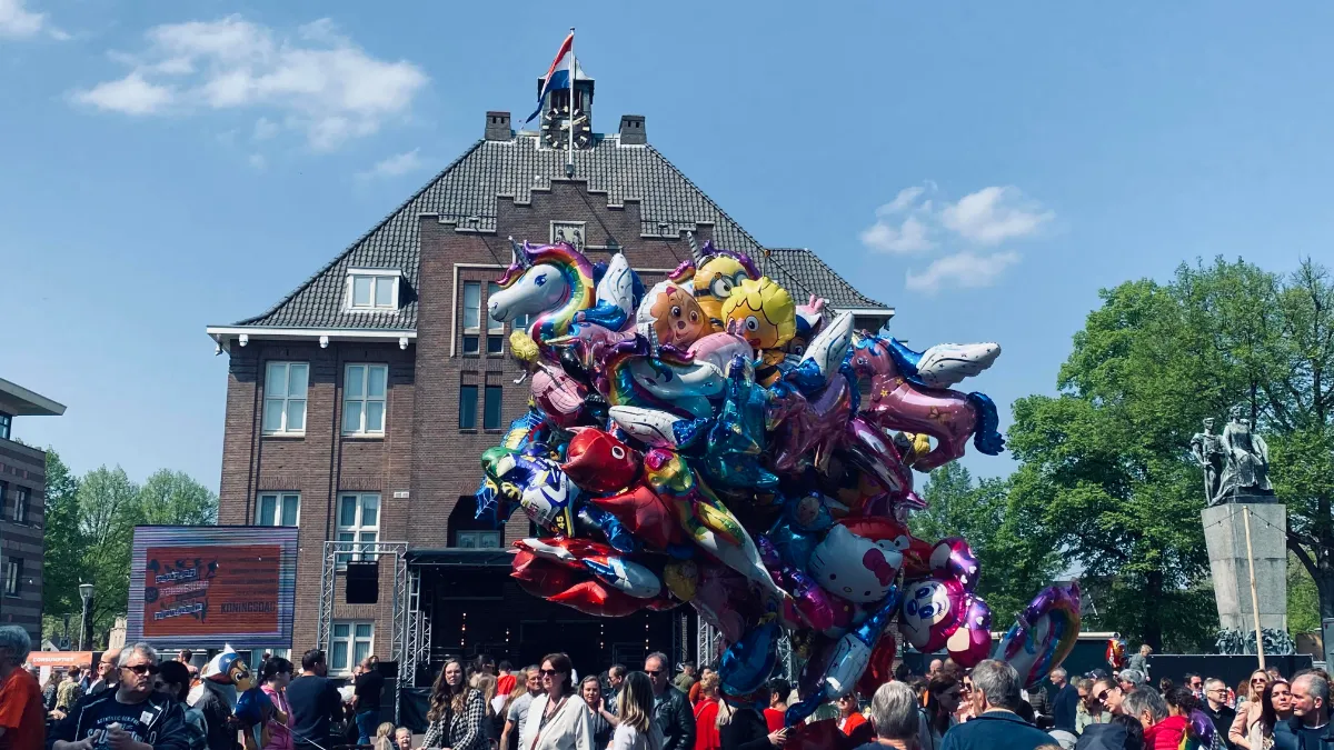 Koningsdag in centrum Geleen: feestelijke dag voor jong en oud