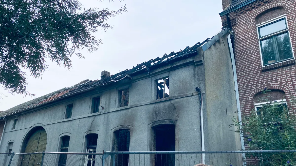 Brand verwoest leegstaande woning in Sittard