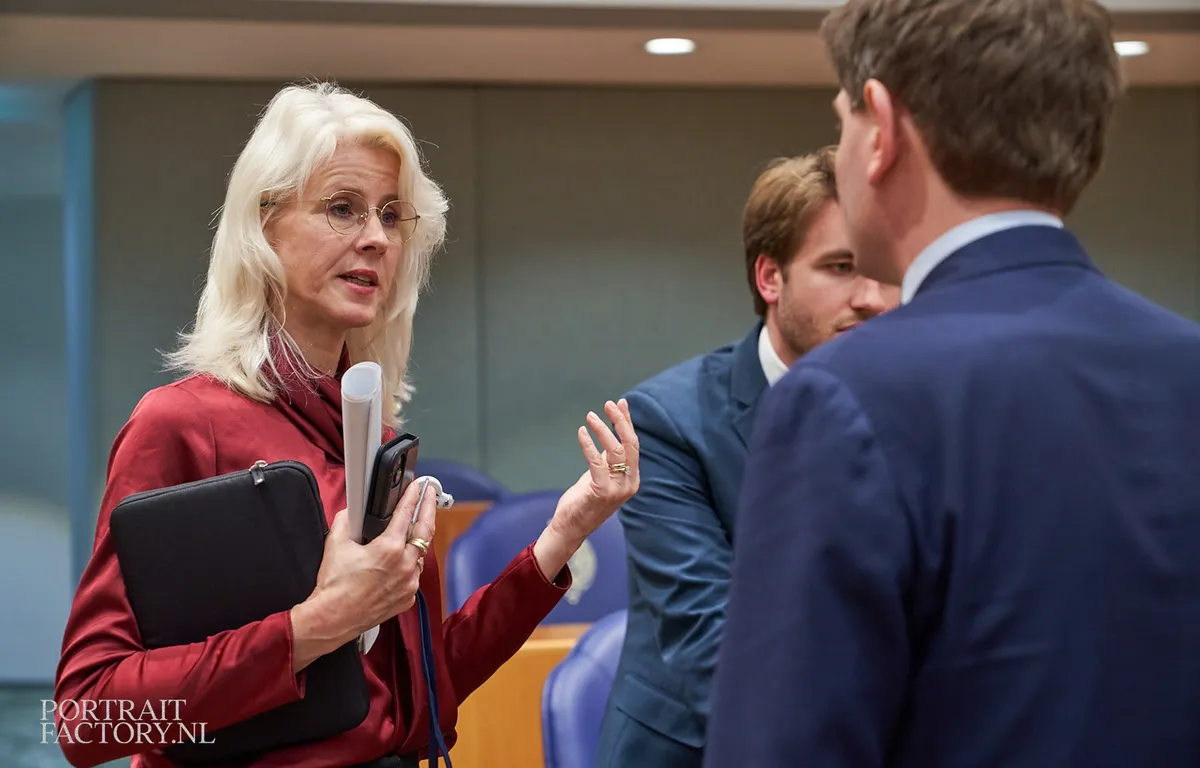 [Video] Vicepremier Mona Keijzer (BBB) geeft boeren iets van hoop ...