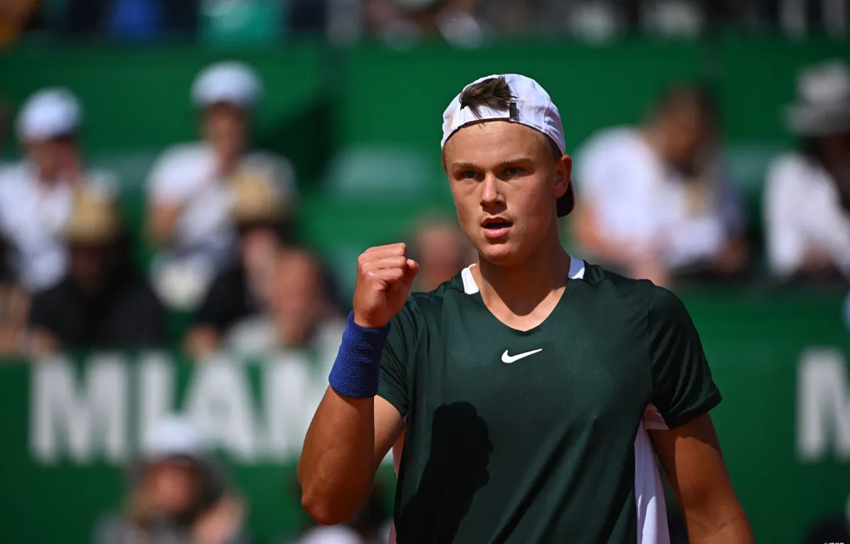 "It hurts every time he pushes for the serve": Continued worries for Rune as pain relieving ...