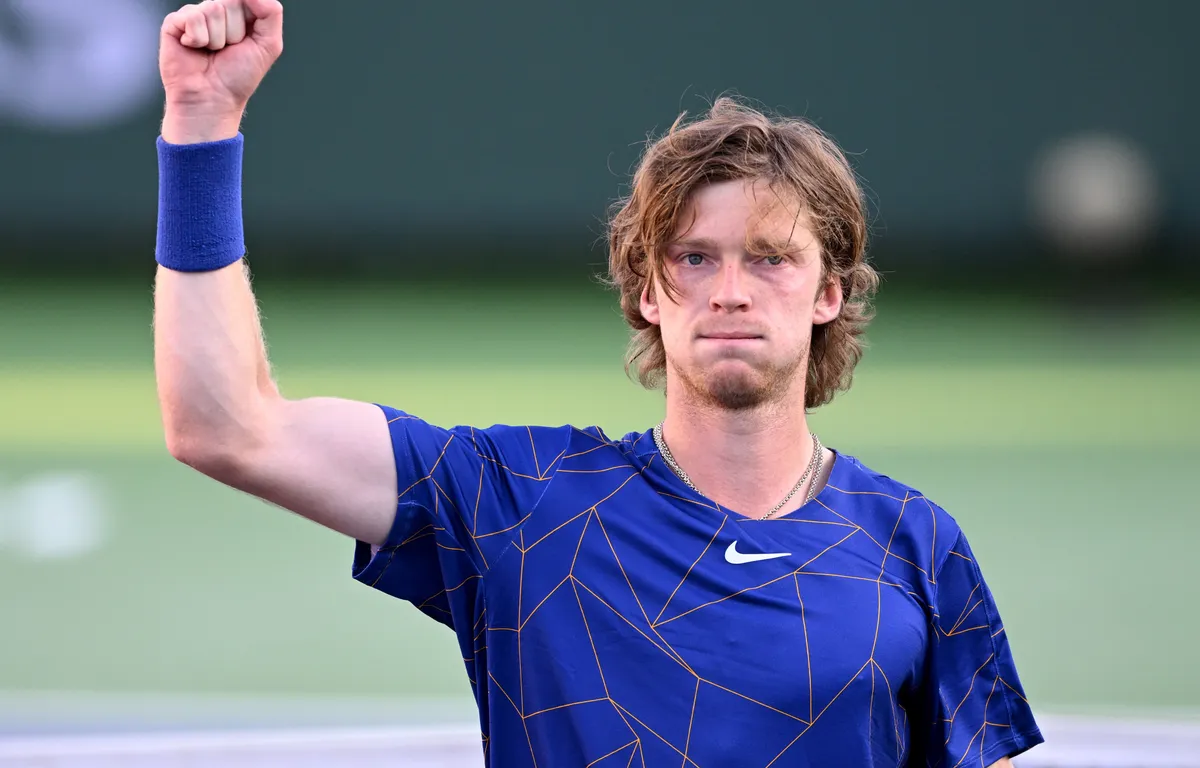 Rublev describe su relación con Medvedev: "Como una familia, porque soy ...