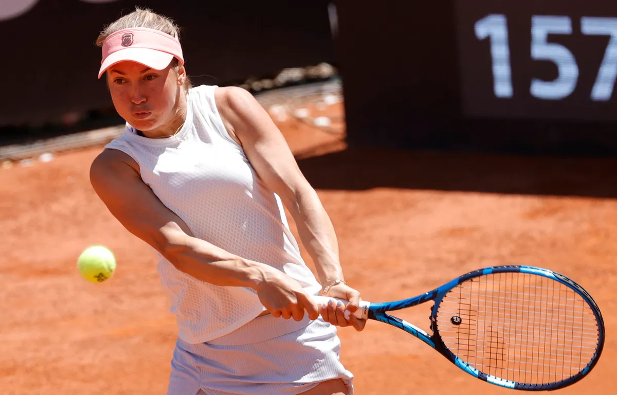 (VIDEO) “Grow up”: Yulia Putintseva accused of poor sportsmanship after appearing to mock Iga ...