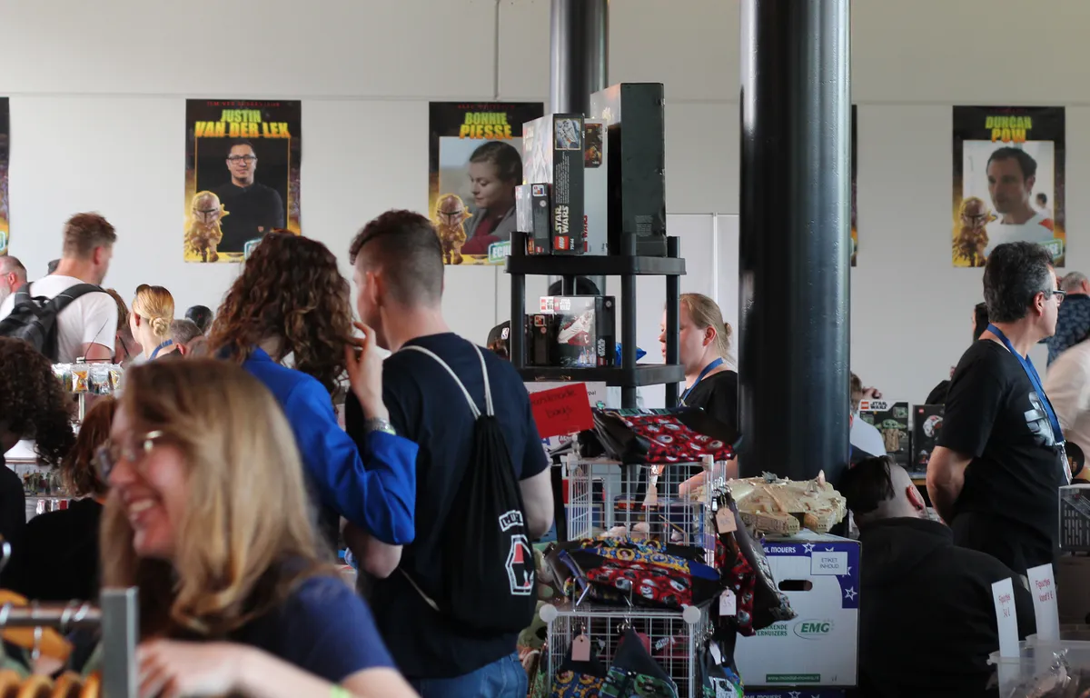 Pathé Amsterdam-Noord voor een dag het epicentrum van Star Wars-liefhebbend Nederland tijdens ...