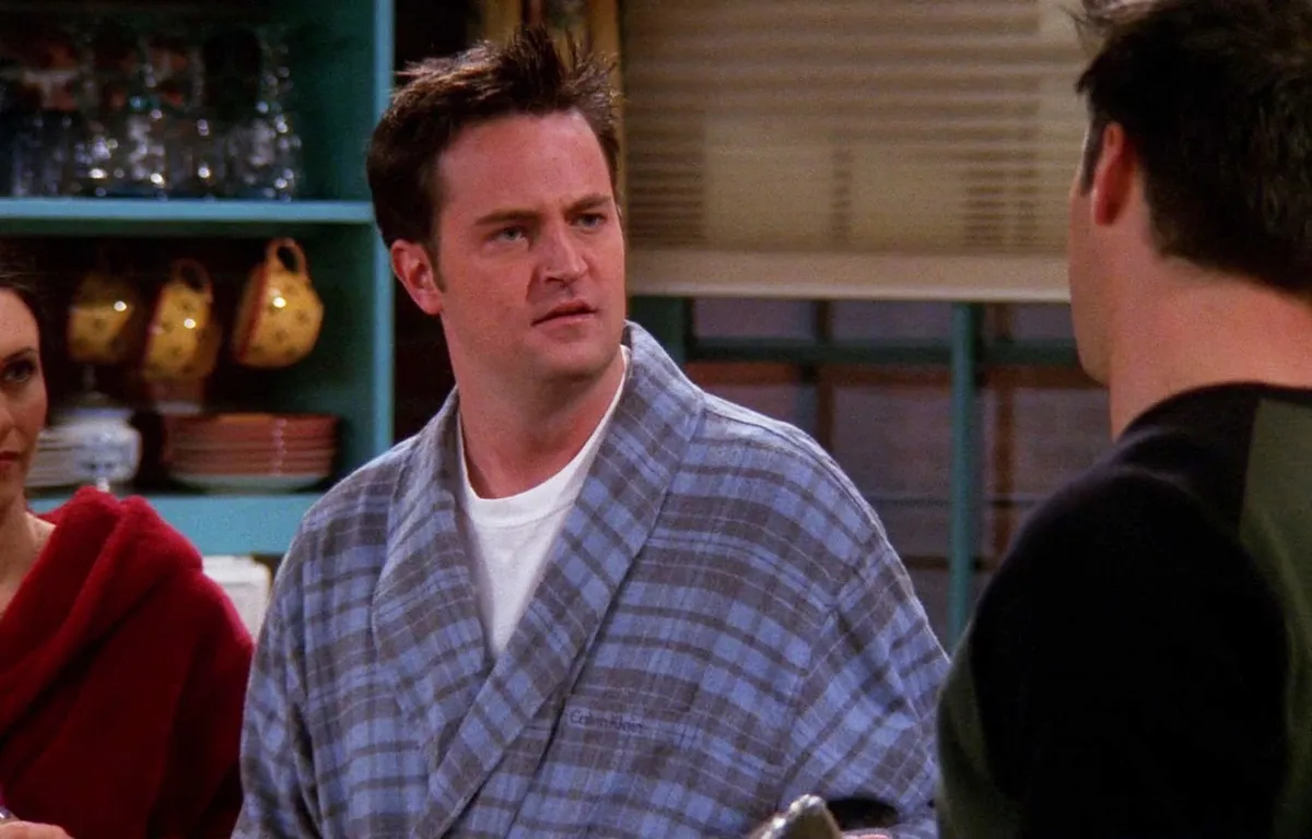 Meerdere personen aangeklaagd in verband met dood van Friends-acteur ...