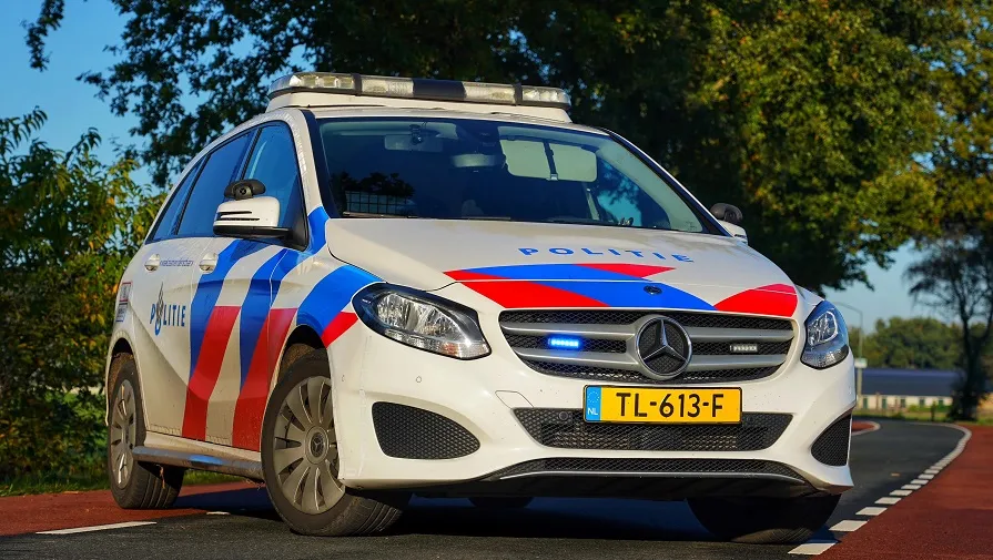 Oudere dame overvallen in haar woning aan Dr. Mollerstraat