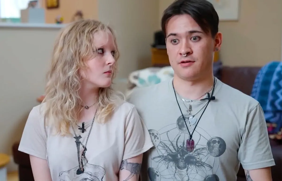 Conor heeft al 4 jaar verkering, maar mag er nooit op