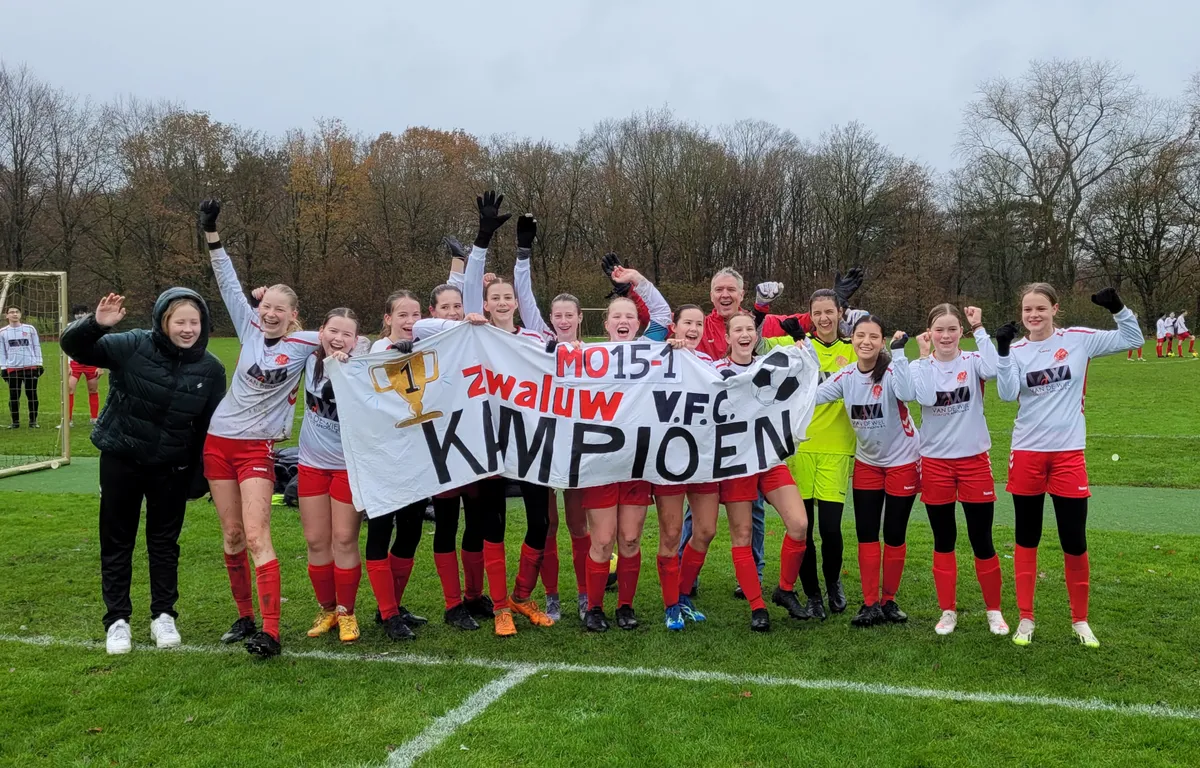 Zwaluw VFC MO15-1 ongeslagen kampioen
