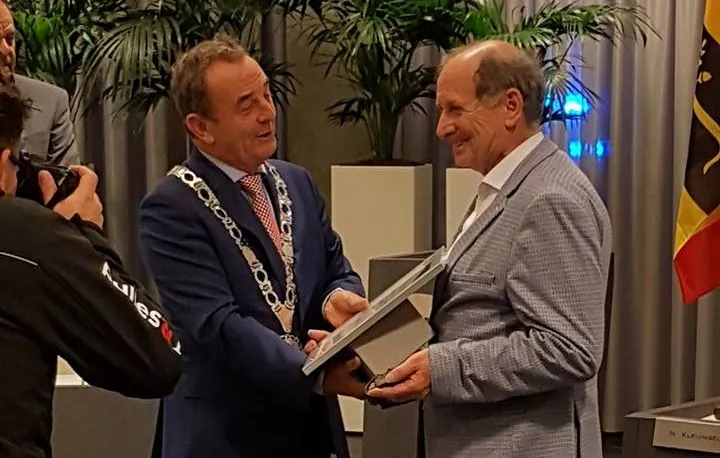 Hans Brekelmans en Jan van Groos ontvangen Erepenning gemeente Waalwijk
