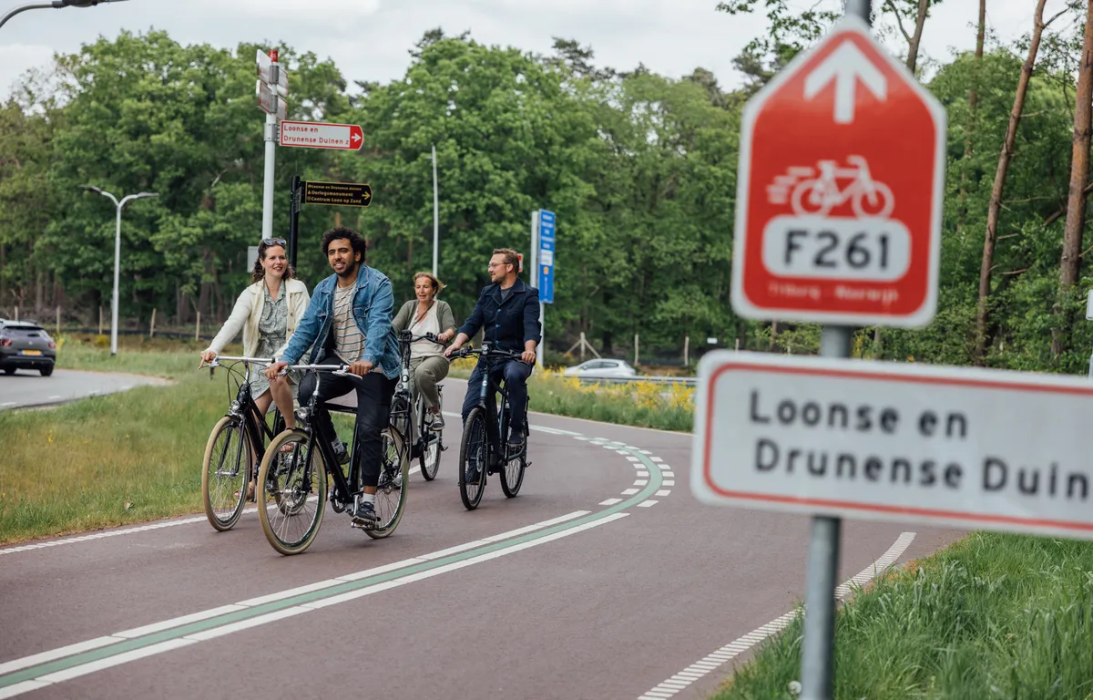 De forens uit de auto? Snelfietsroute F261 als oplossing
