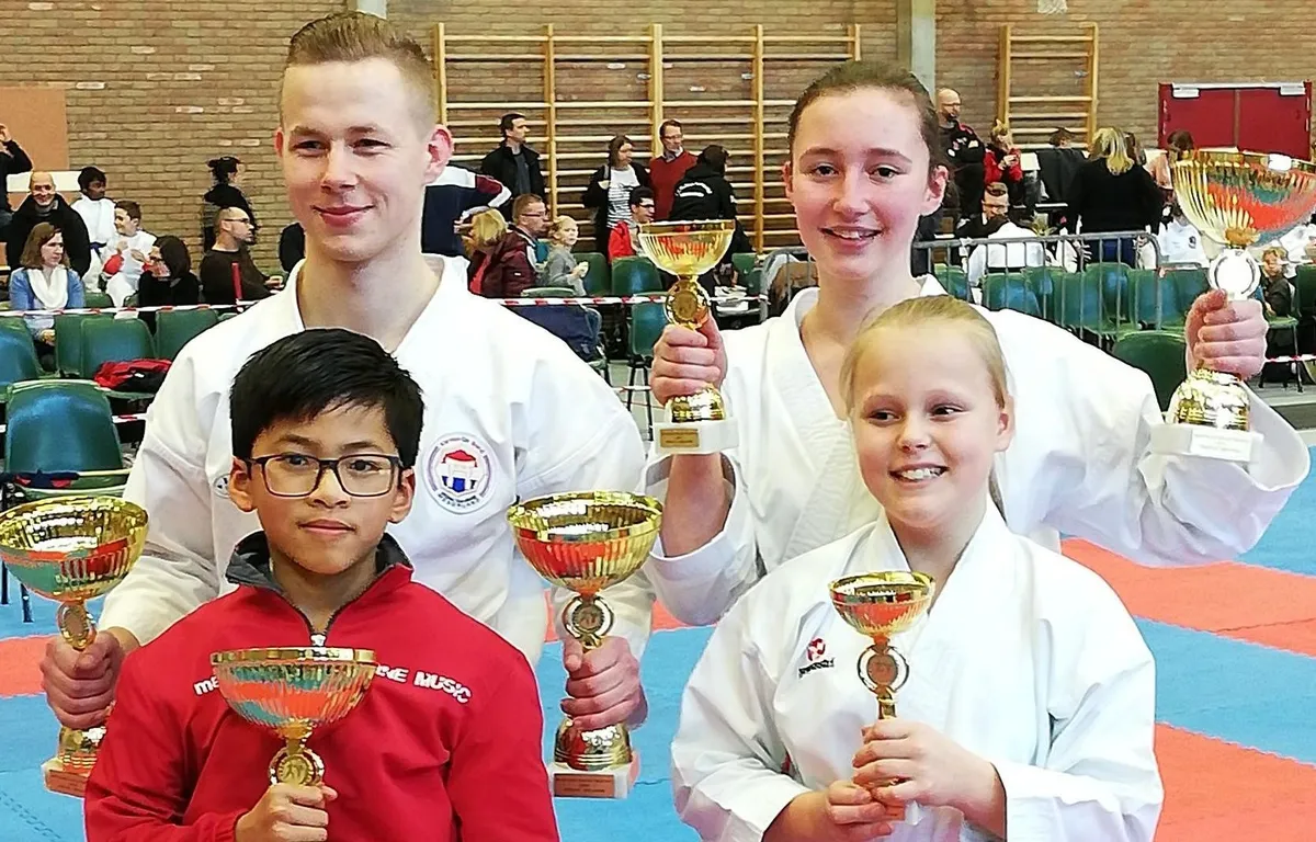 Vier gouden en twee bronzen prijzen voor Karate-do Academie Itosu