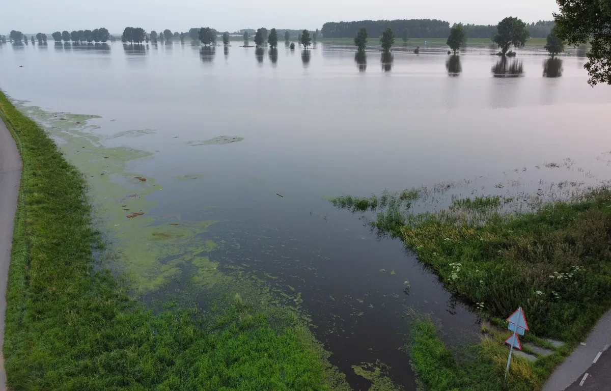 Fotoreportage hoog water Sprang-Capelle, Waalwijk en Heusden