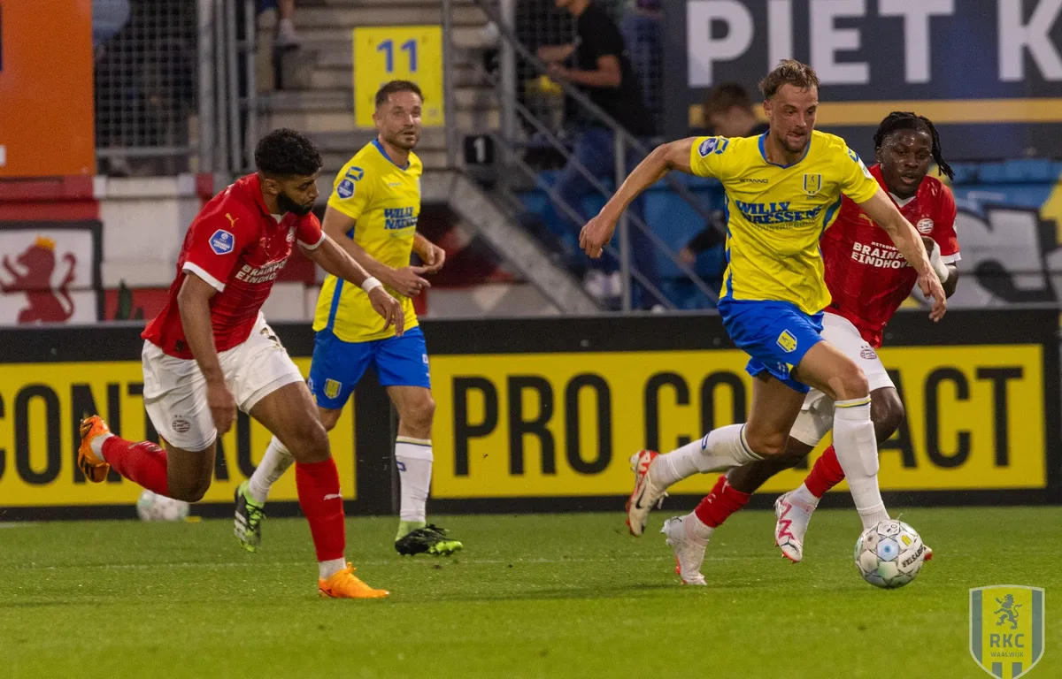 RKC Waalwijk verliest thuis met 0-4 van PSV Eindhoven