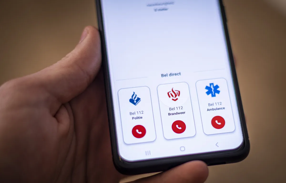 Waarom je nu de 112NL-app op je telefoon moet installeren