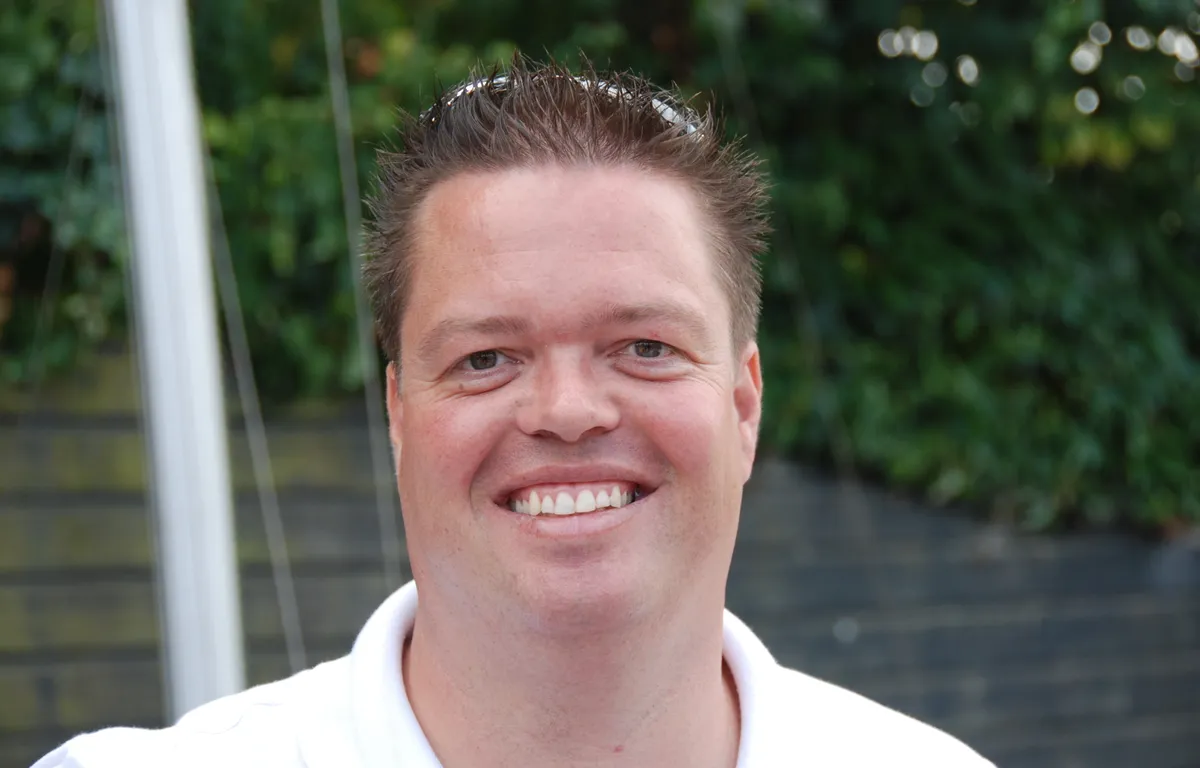 Rogier de Mol wil alle distilleerderijen in Schotland bezoeken