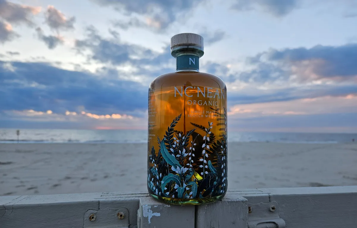 Nc'Nean viert de release van de Huntress Orchard Cobbler single malt whisky