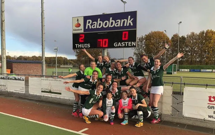 Hockeydames MHC Wijchen winnen ook de topper tegen de Kromhouters