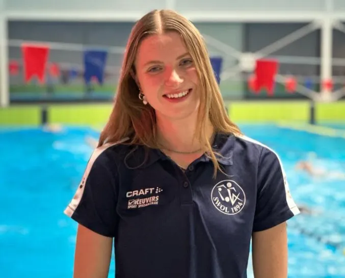 Lotte Pieterman (Swol 1894) zwemt weergaloos record bij Open ...