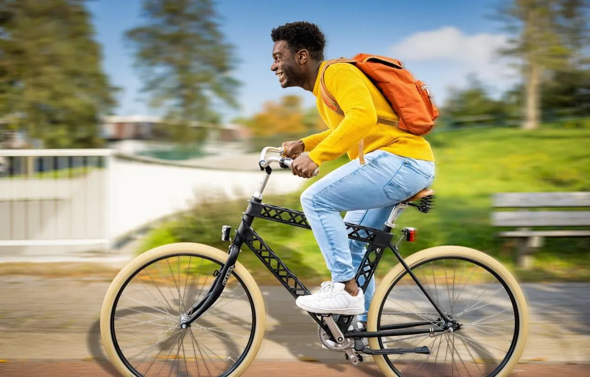 Nieuwe ondergrondse fietsenstalling bij station Zwolle opent 4 december ...