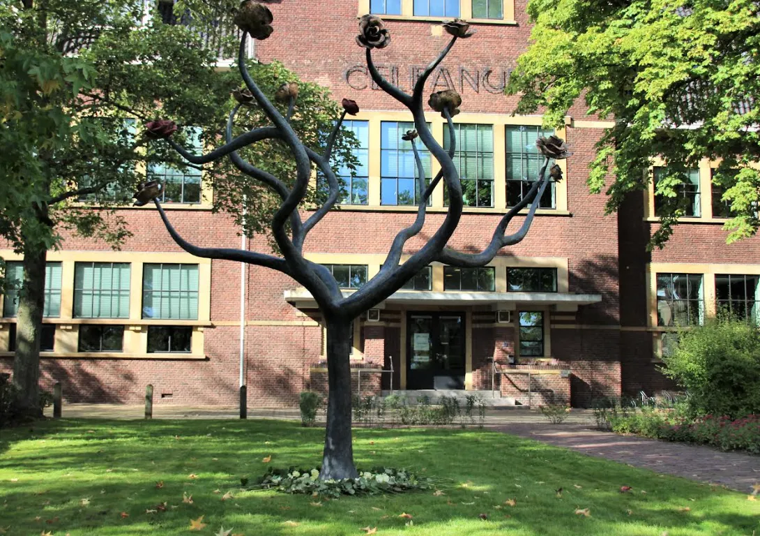 Gymnasium Celeanum herdenkt deportatie Joden in WO II op 9 oktober bij ...