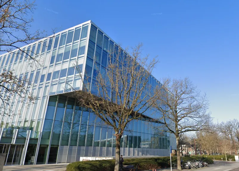 Proces Elrits in Zwolle van start: OM eist gevangenisstraffen tegen ...