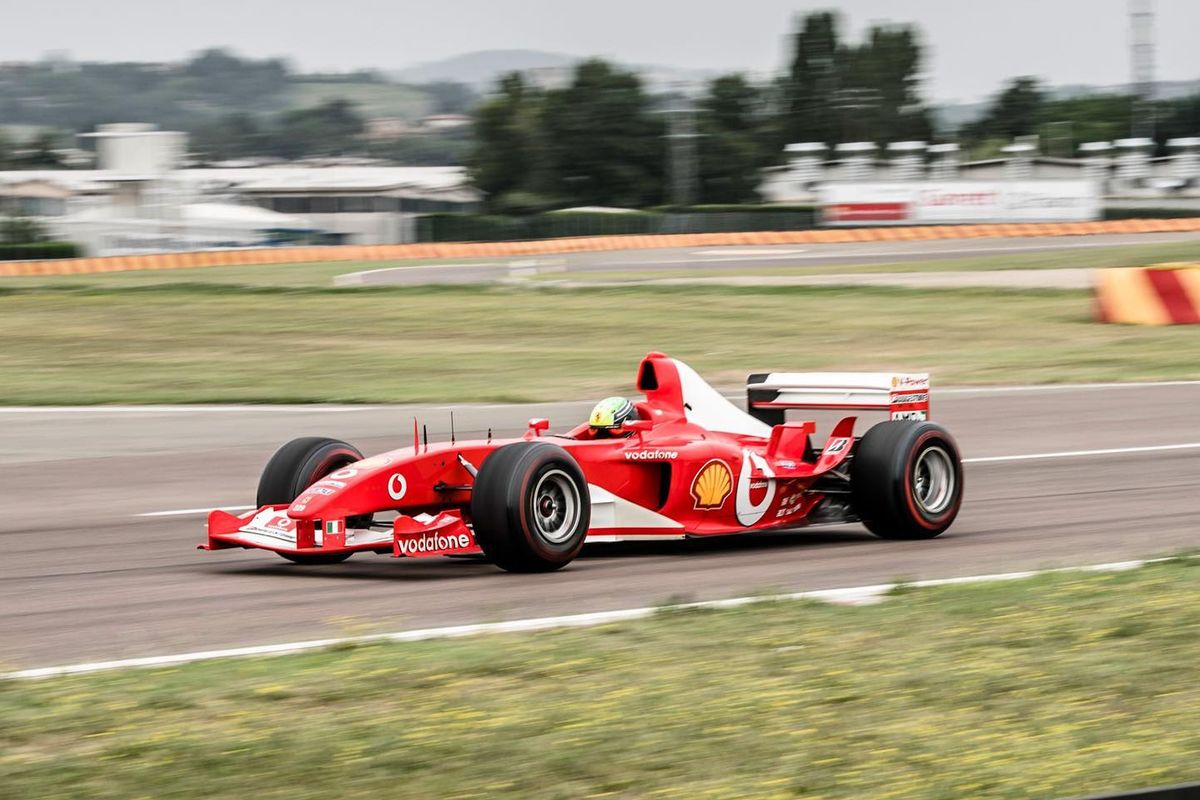 Iconische F1-auto Michael Schumacher geveild voor recordbedrag