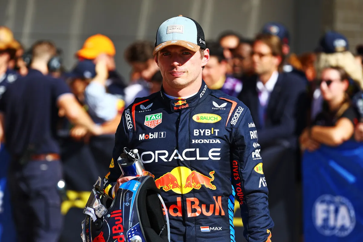 Oud Formule 1-coureur lovend over Max Verstappen: "Hij gaat er altijd voor!"