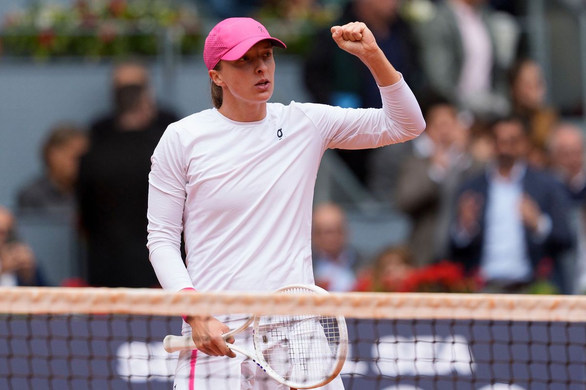 Swiatek Becomes First Tennis Player Born In 21st Century To Win 20 ...