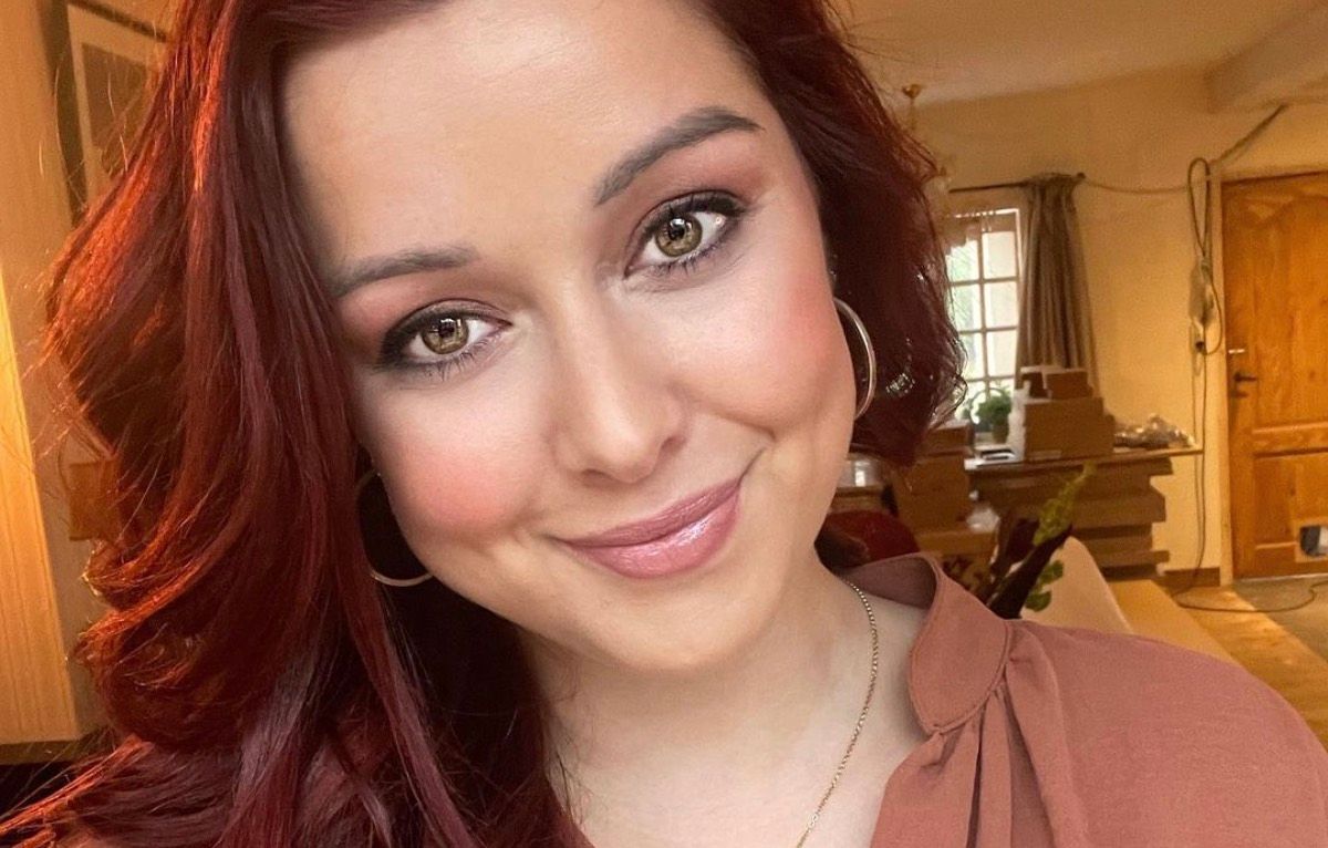 Lotte Vanwezemael laat monden openvallen van fans met sexy professionele fotoshoot