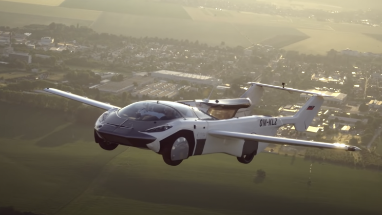 De toekomst is nu: deze AirCar is de allereerste auto ooit die ook kan ...